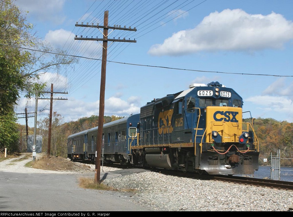 CSXT 6025 on the W00128